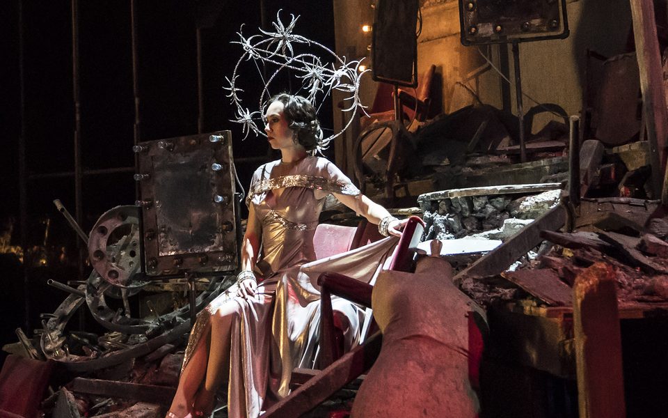 Annual reports | National Theatre