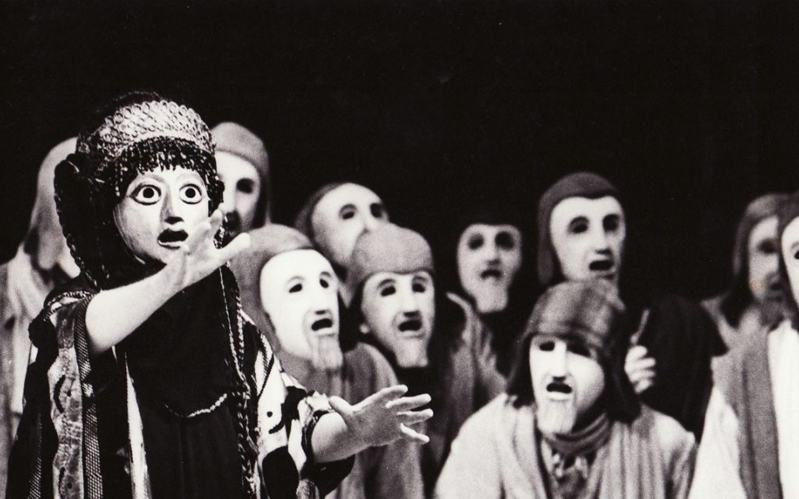 In Search of Greek Theatre: Sir Peter Hall's The Oresteia Part I (1981 ...