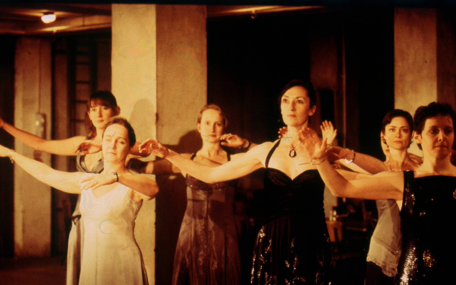 An Introduction to Women in Greek Theatre | National Theatre