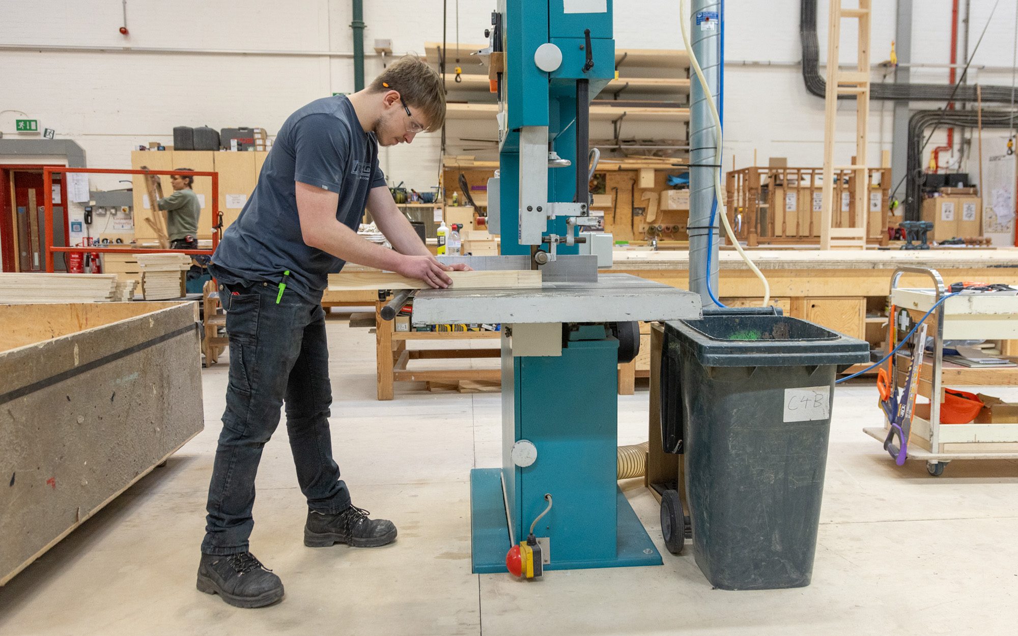 Apprenticeships | National Theatre