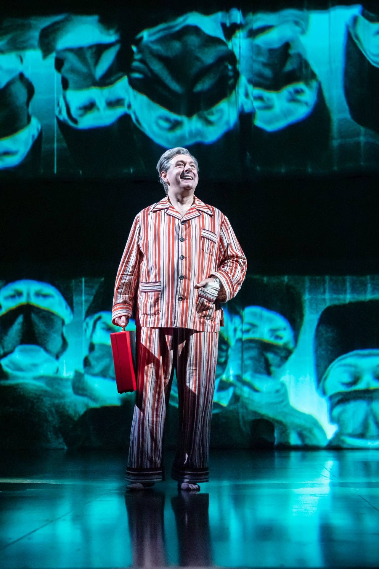 Nye | National Theatre