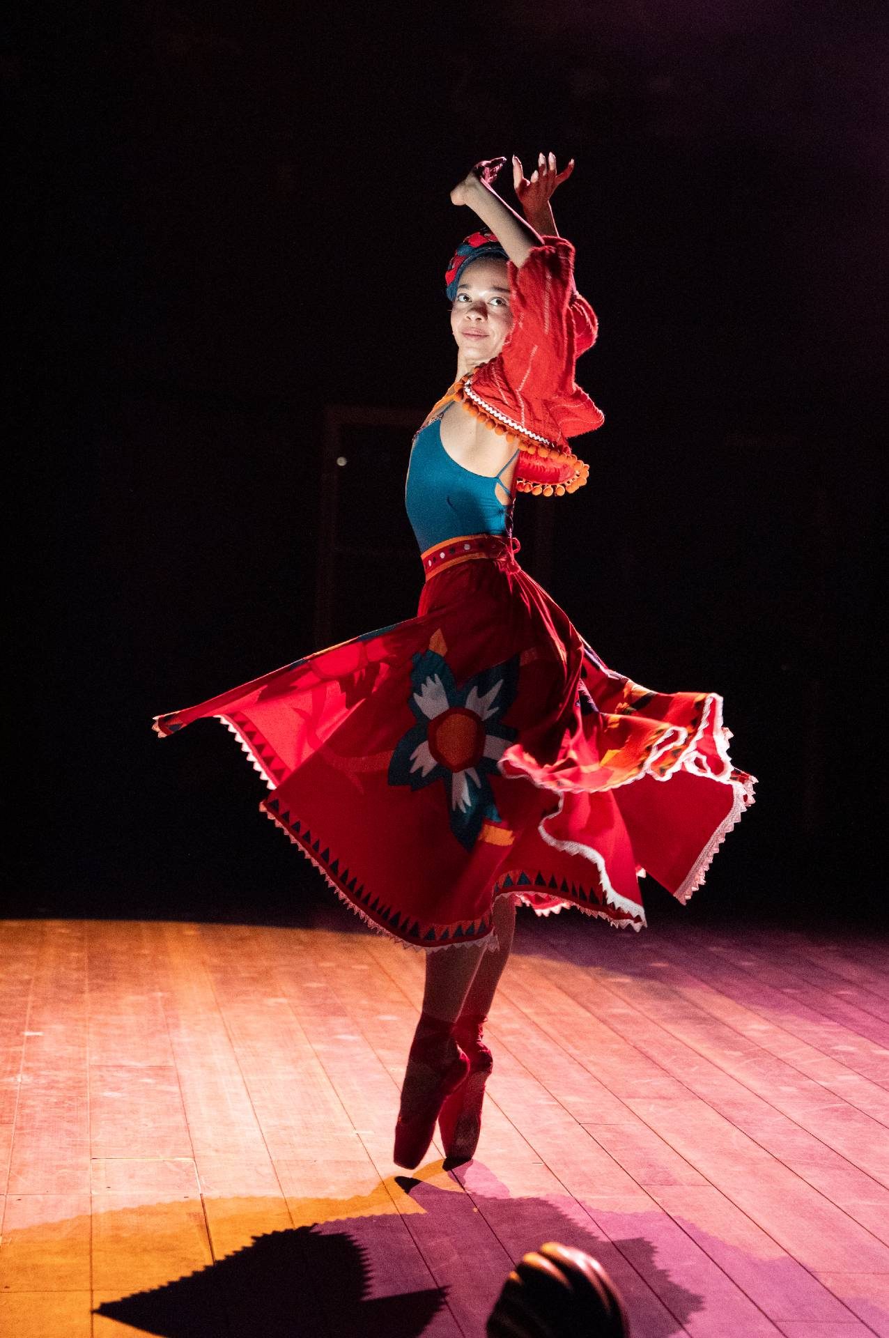 Ballet Shoes | National Theatre